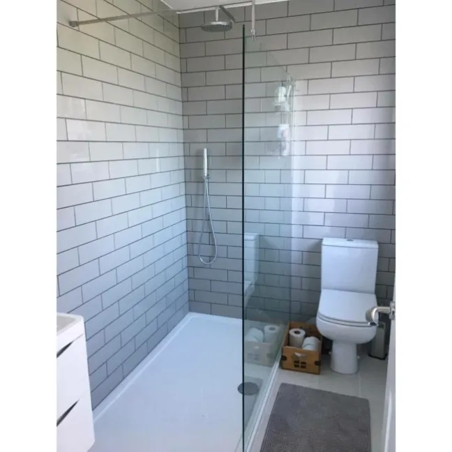 Linear Grey Gloss Wall Tile | Tile Mountain