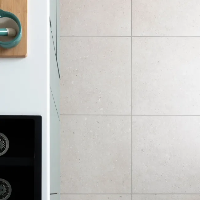 Flakestone Greige Concrete Effect Matt Porcelain Floor Tile | Tile Mountain
