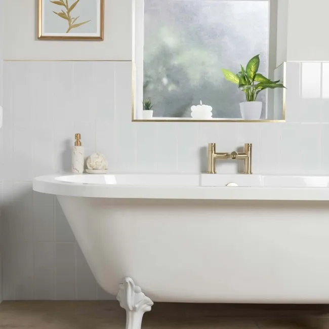 Linear White Gloss Wall Tile | Tile Mountain