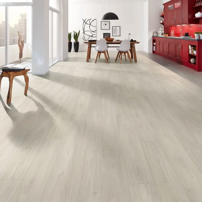 Nouvella White Oak Effect Laminate Flooring 8mm | Tile Mountain