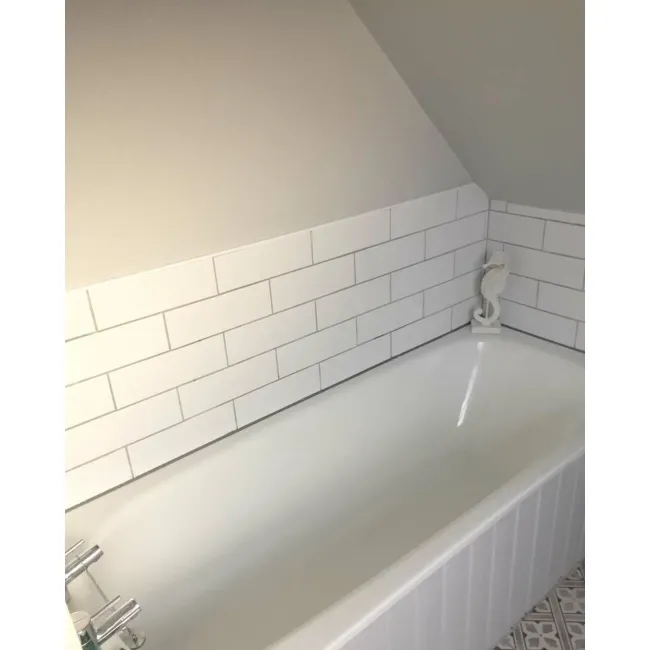 Linear White Gloss Wall Tile | Tile Mountain